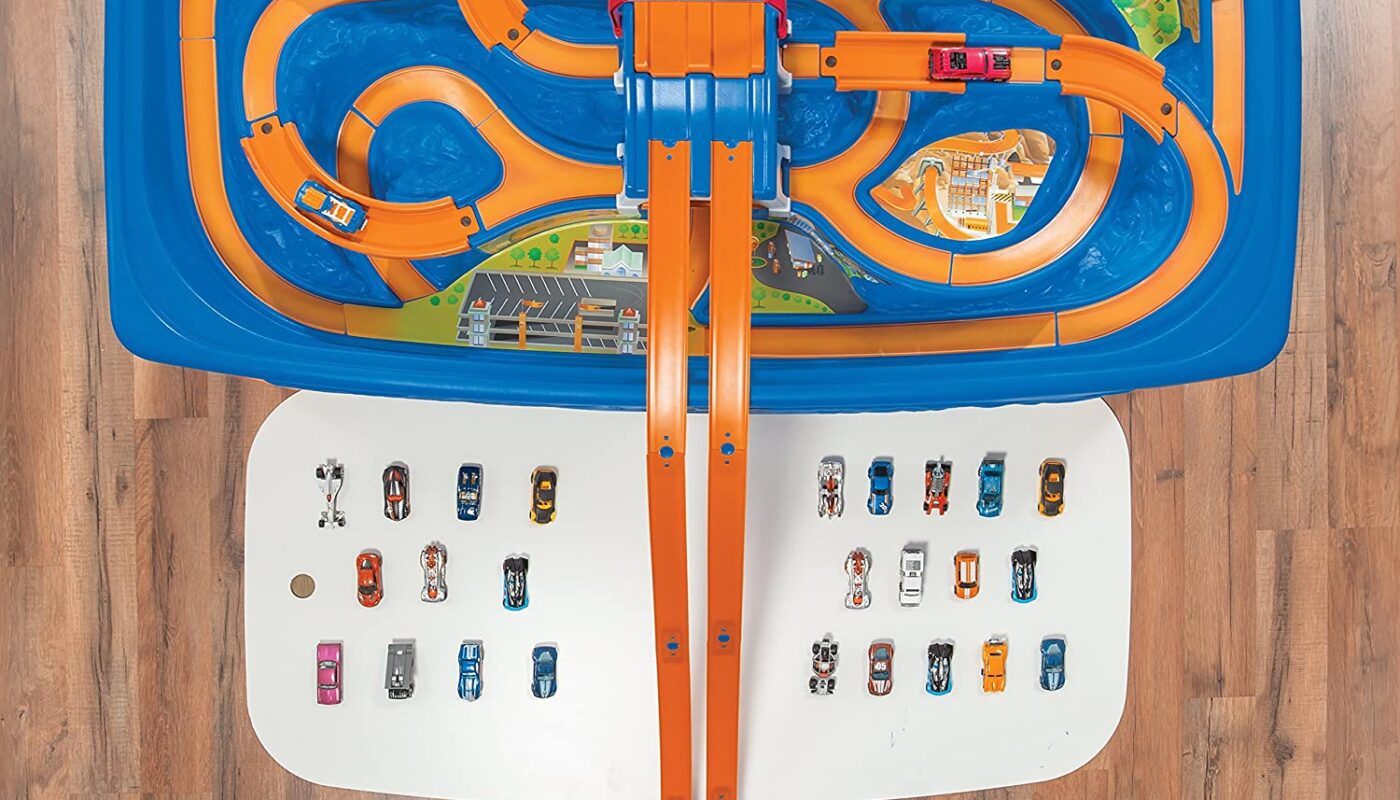 Step2 Hot Wheels Car & Track Circuit Play table - Toys 4 You