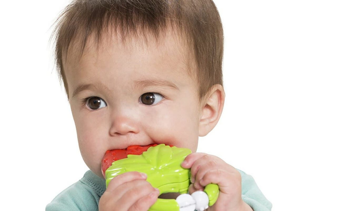 Infantino Vibrating Teether Strawberry -IN216429 - Toys 4 You