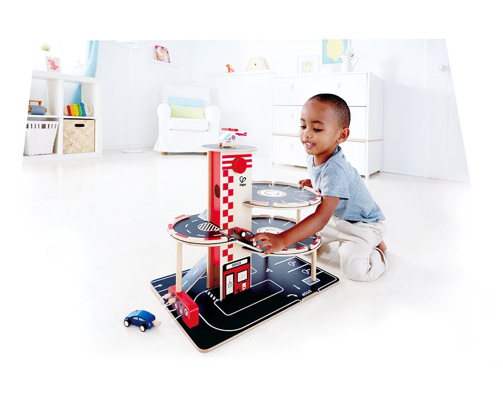 Hape - Park & Go Garage - E3002 - Toys 4 You