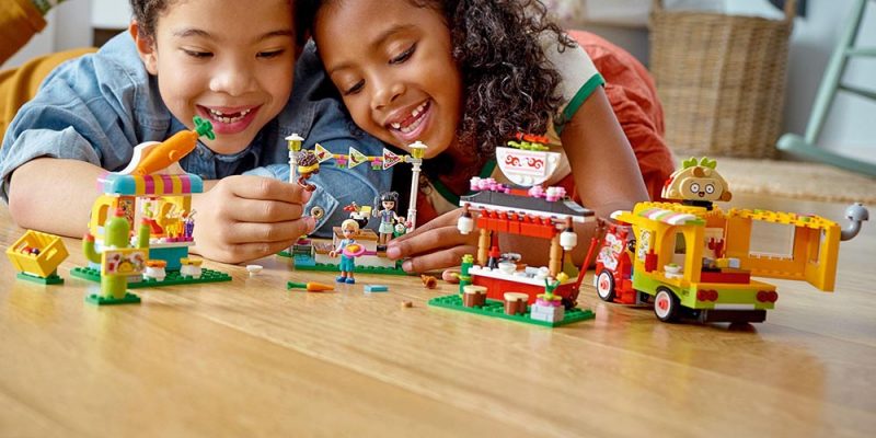 Lego - Friends Street Food Market Building Kit - 592pcs - 6371118 ...