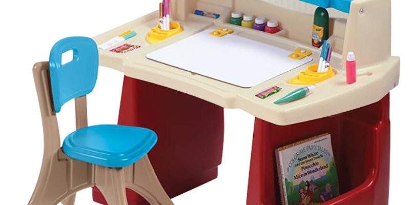 Step2 - Deluxe Art Master Desk - 702500 - Toys 4 You
