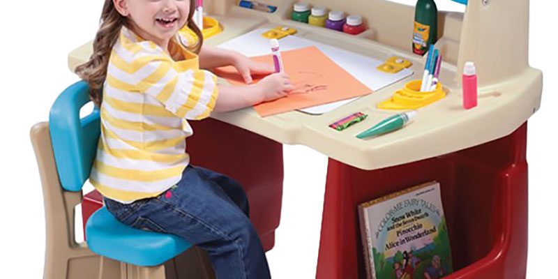 Step2 - Deluxe Art Master Desk - 702500 - Toys 4 You