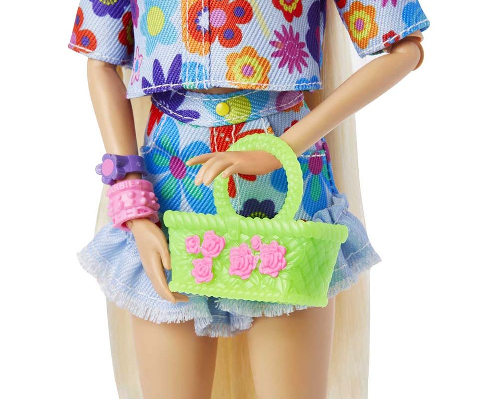 Barbie - Extra Doll - Flower Power - Toys 4 You