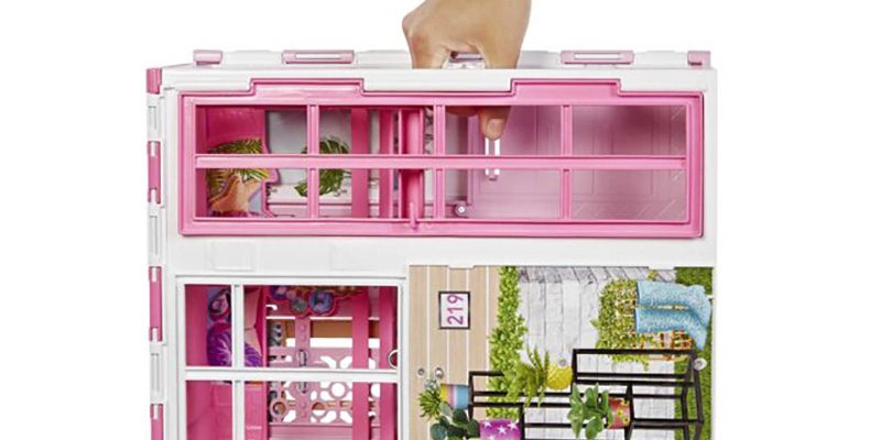 Barbie - Barbie Dollhouse Playset - 2 Levels & 4 Play Areas - Toys 4 You